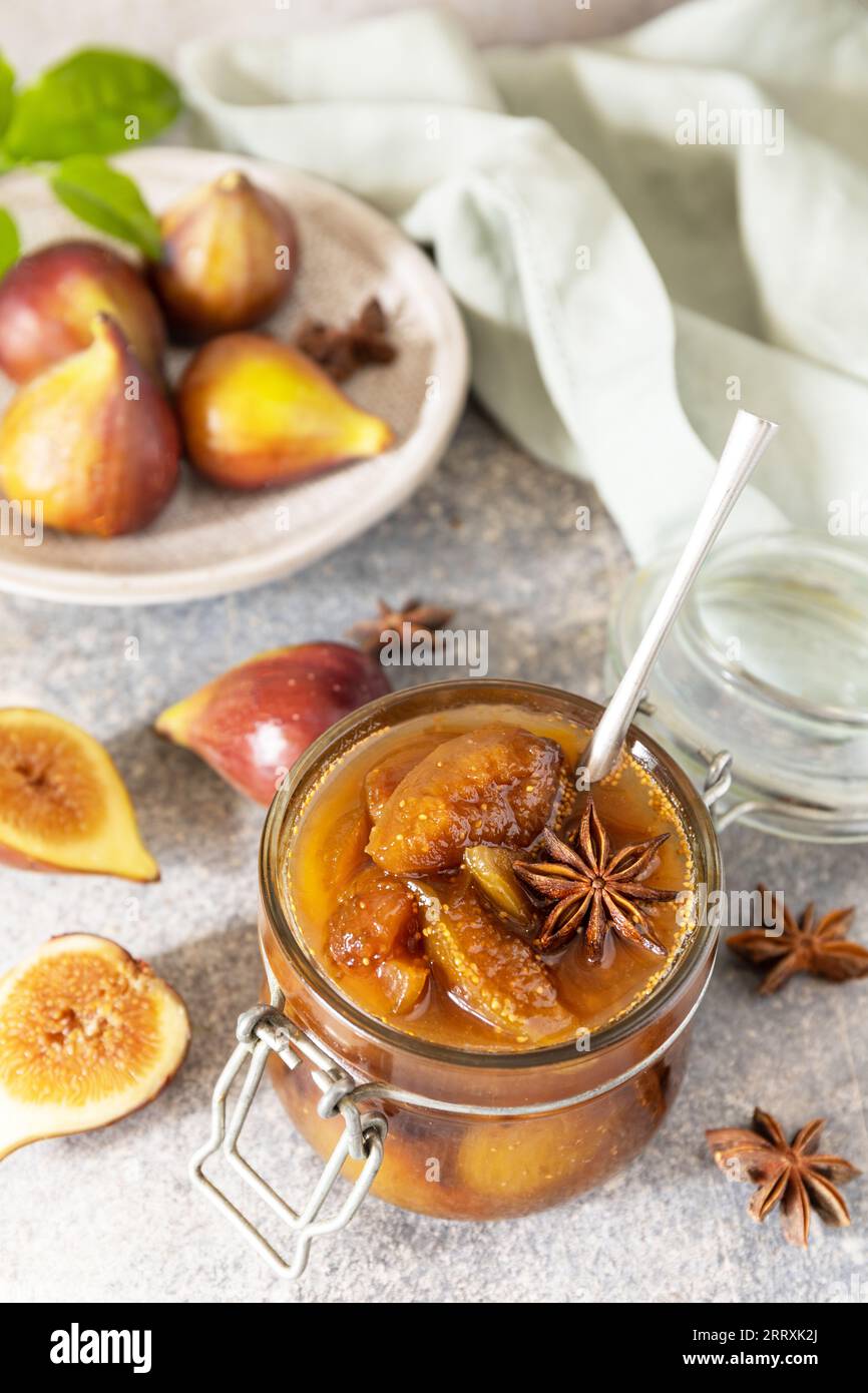 Fig confiture hi-res stock photography and images - Alamy