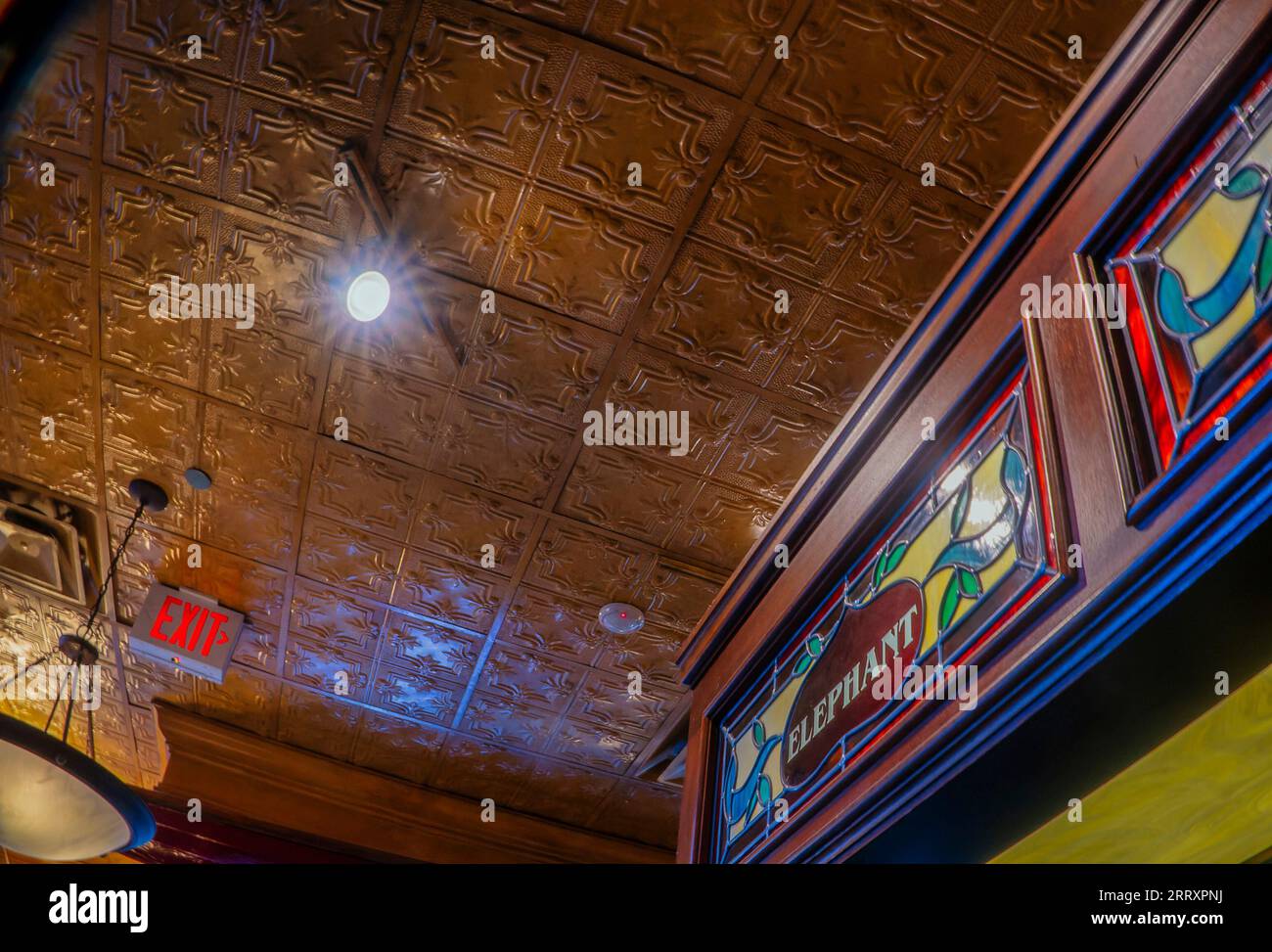 Restaurant with a glass ceiling hi-res stock photography and images - Alamy