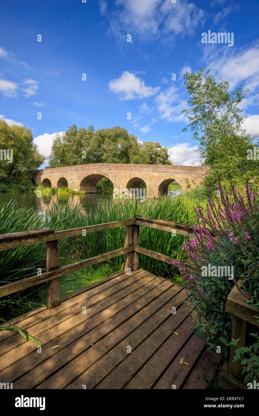 Pershore Old Bridge over the River Avon, Worcestershire, England Stock ...