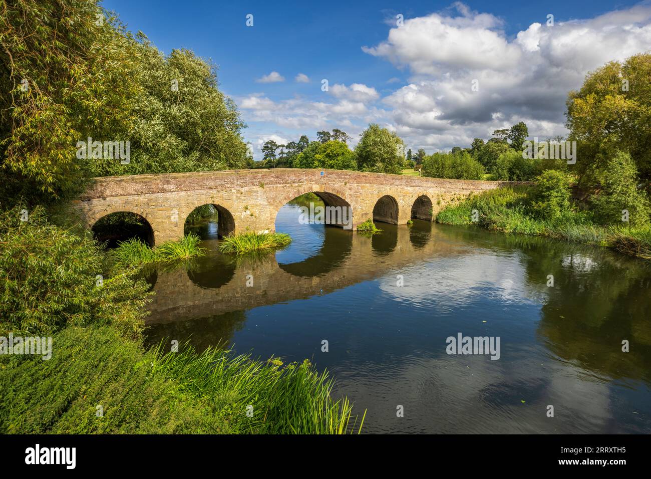 Pershore Old Bridge over the River Avon, Worcestershire, England Stock ...