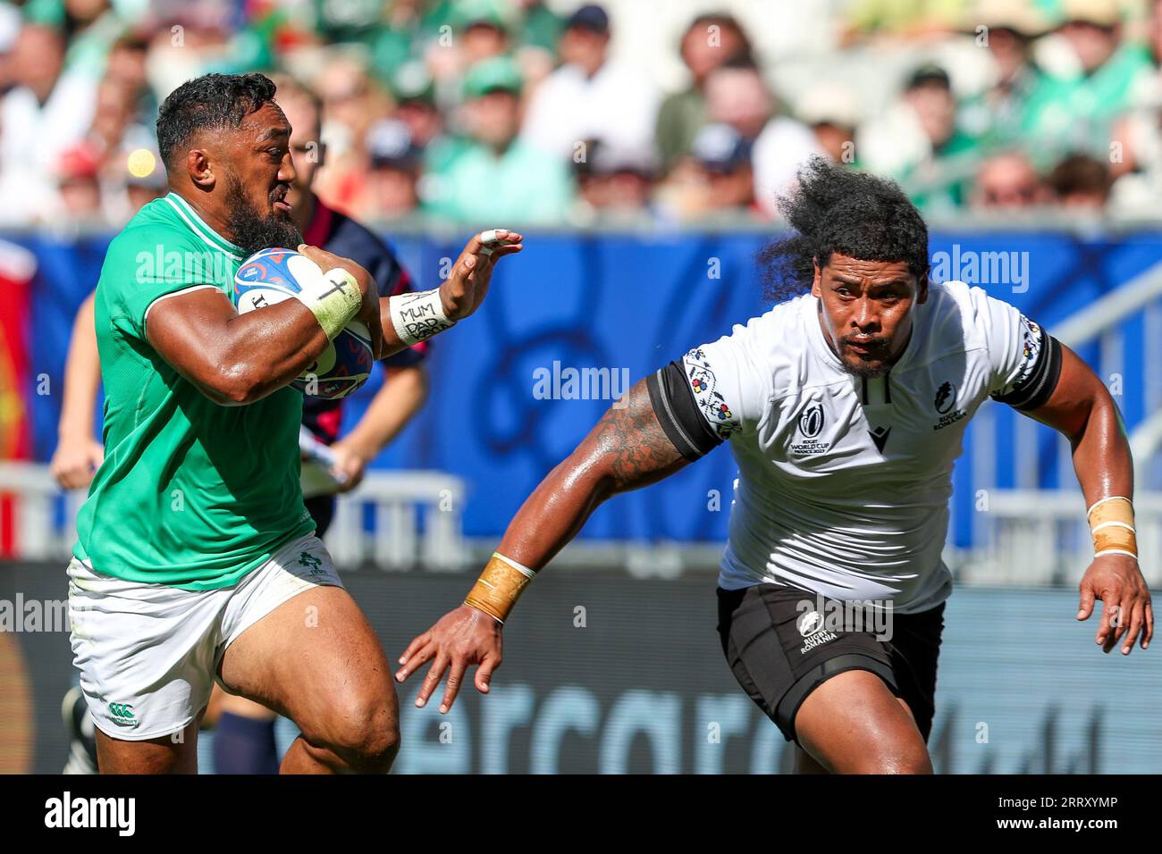 BORDEAUX, FRANCE - SEPTEMBER 9: Bundee Aki of Ireland in action during ...