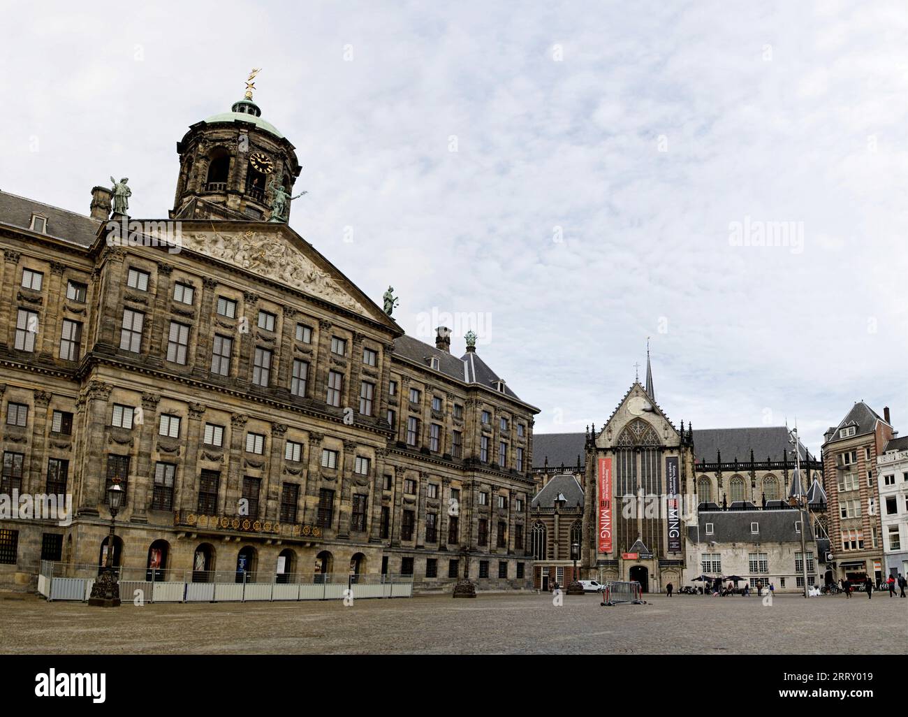 Dam square church royal palace hi-res stock photography and images - Alamy