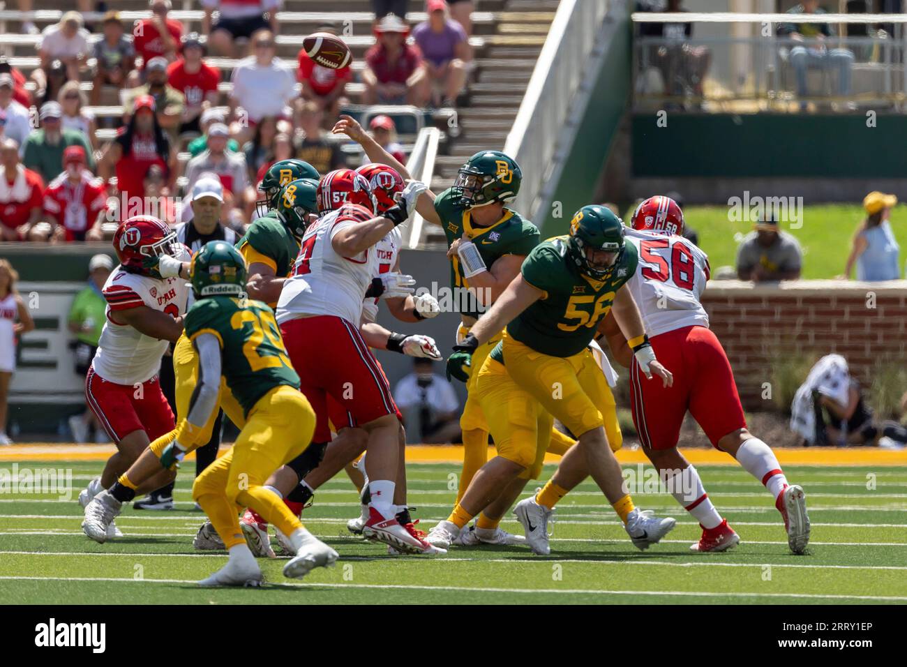 WACO, TX - SEPTEMBER 09: Baylor Bears quarterback Sawyer Robertson (13 ...