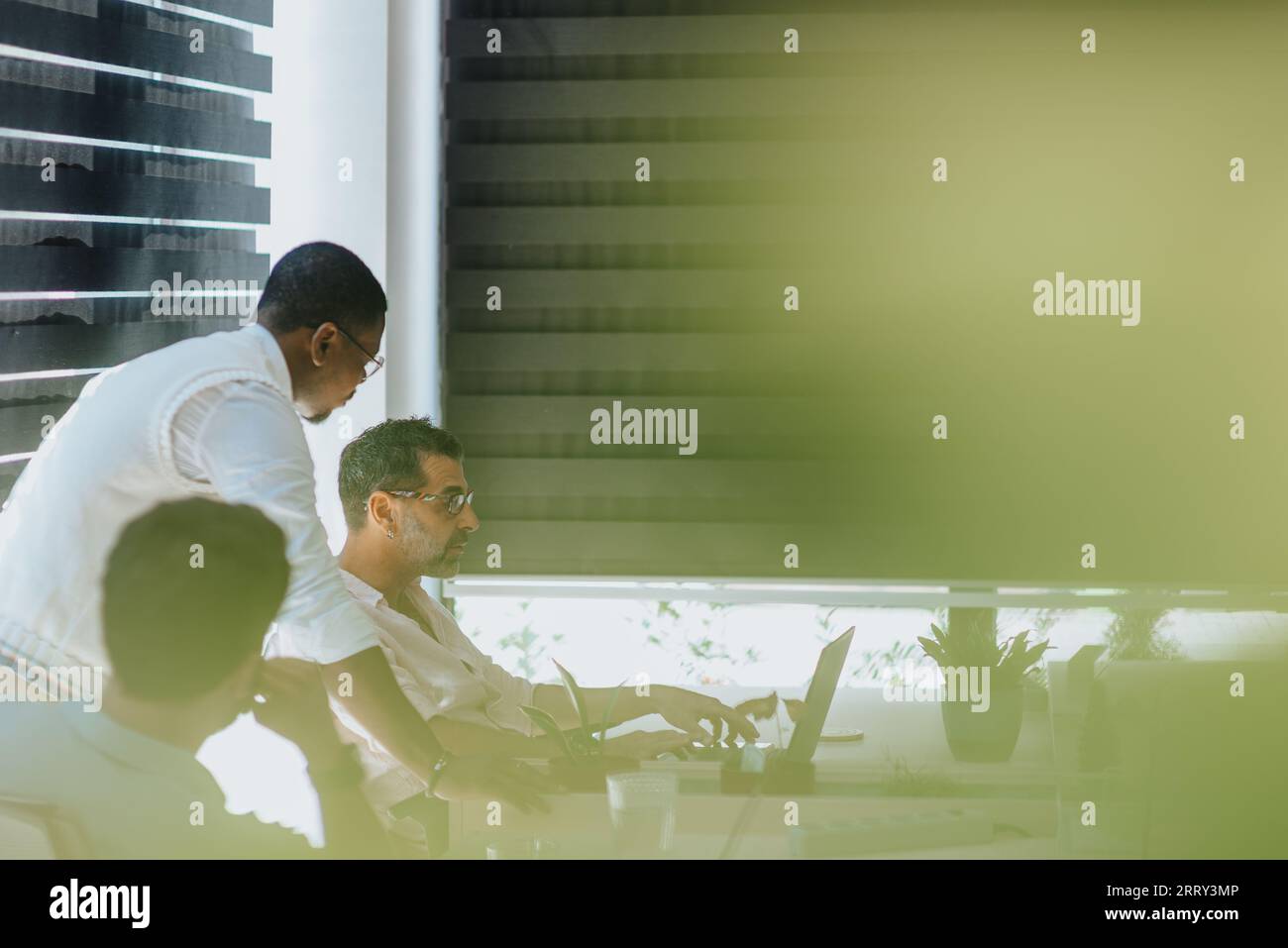 Diverse business leaders sharing hi-res stock photography and images - Alamy