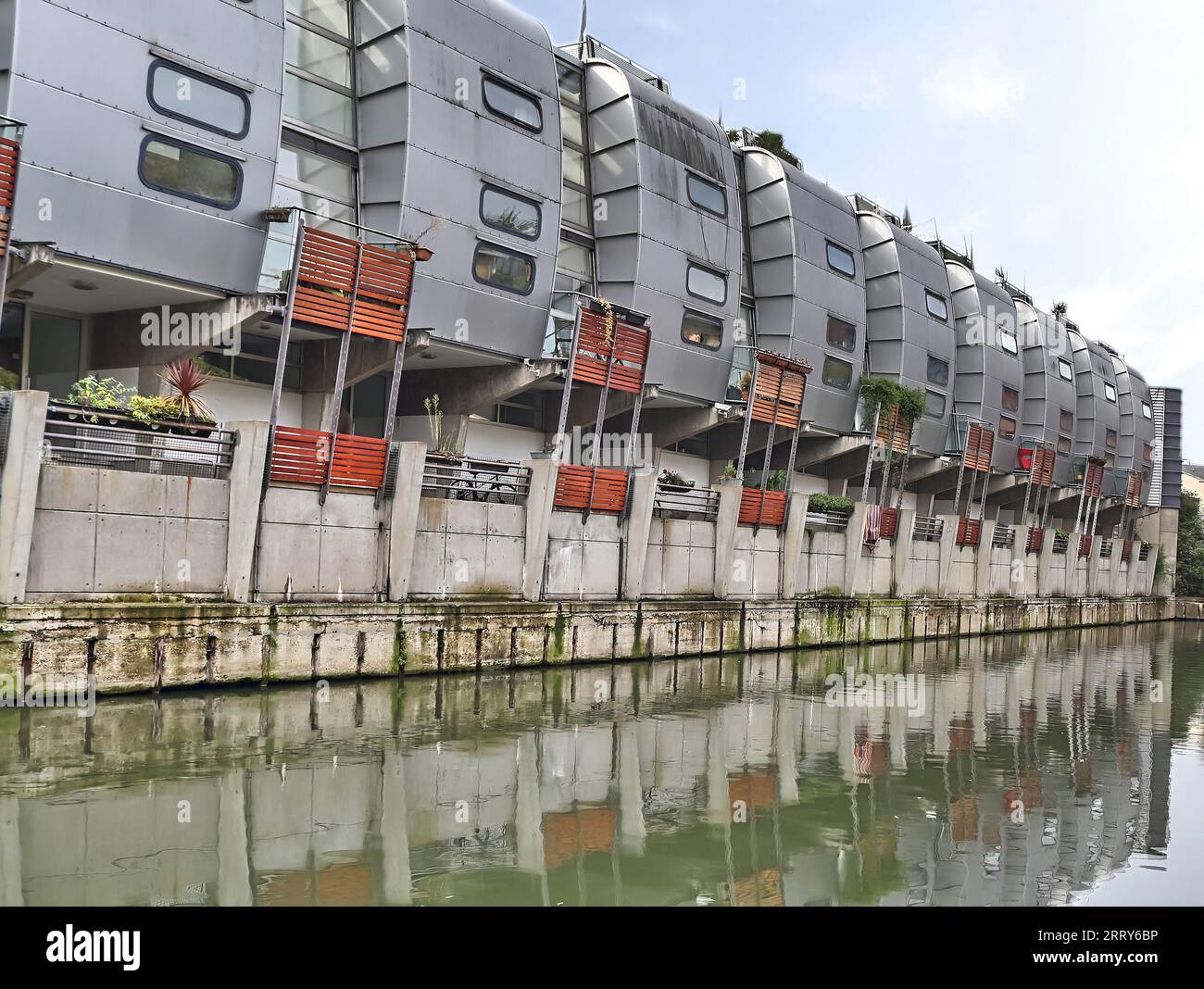 Beautiful British Architecture And Facades Of Residential Buildings The ...