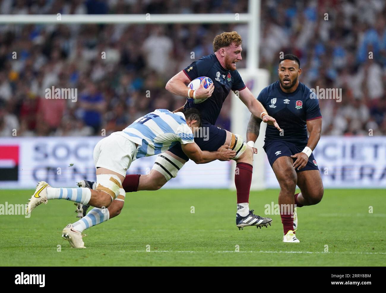 Argentina's Tomas Lavanini (left) and England's Ollie Chessum during ...