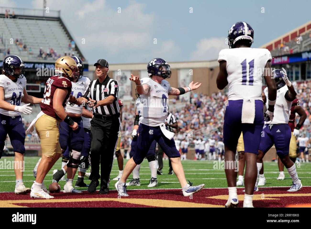 CHESTNUT HILL, MA - SEPTEMBER 09: Holy Cross Crusaders quarterback ...