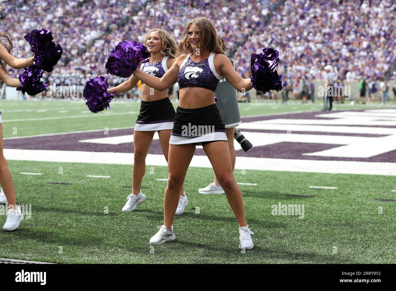 MANHATTAN, KS - SEPTEMBER 09: Kansas State Wildcats cheerleaders ...