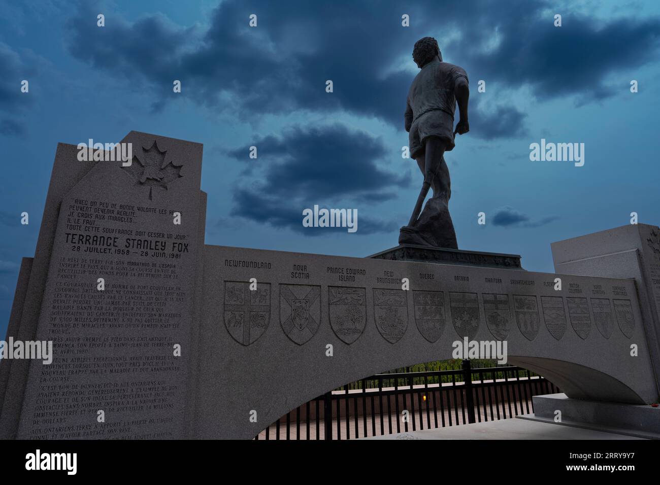 Terry fox monument hi-res stock photography and images - Alamy