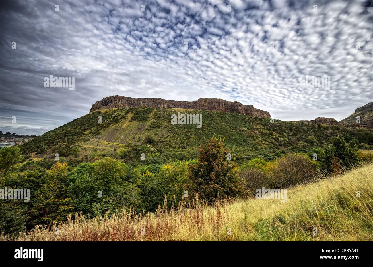 Arthur's Seat: Ancient Hill Fort Overlooking Edinburgh Stock Photo - Alamy