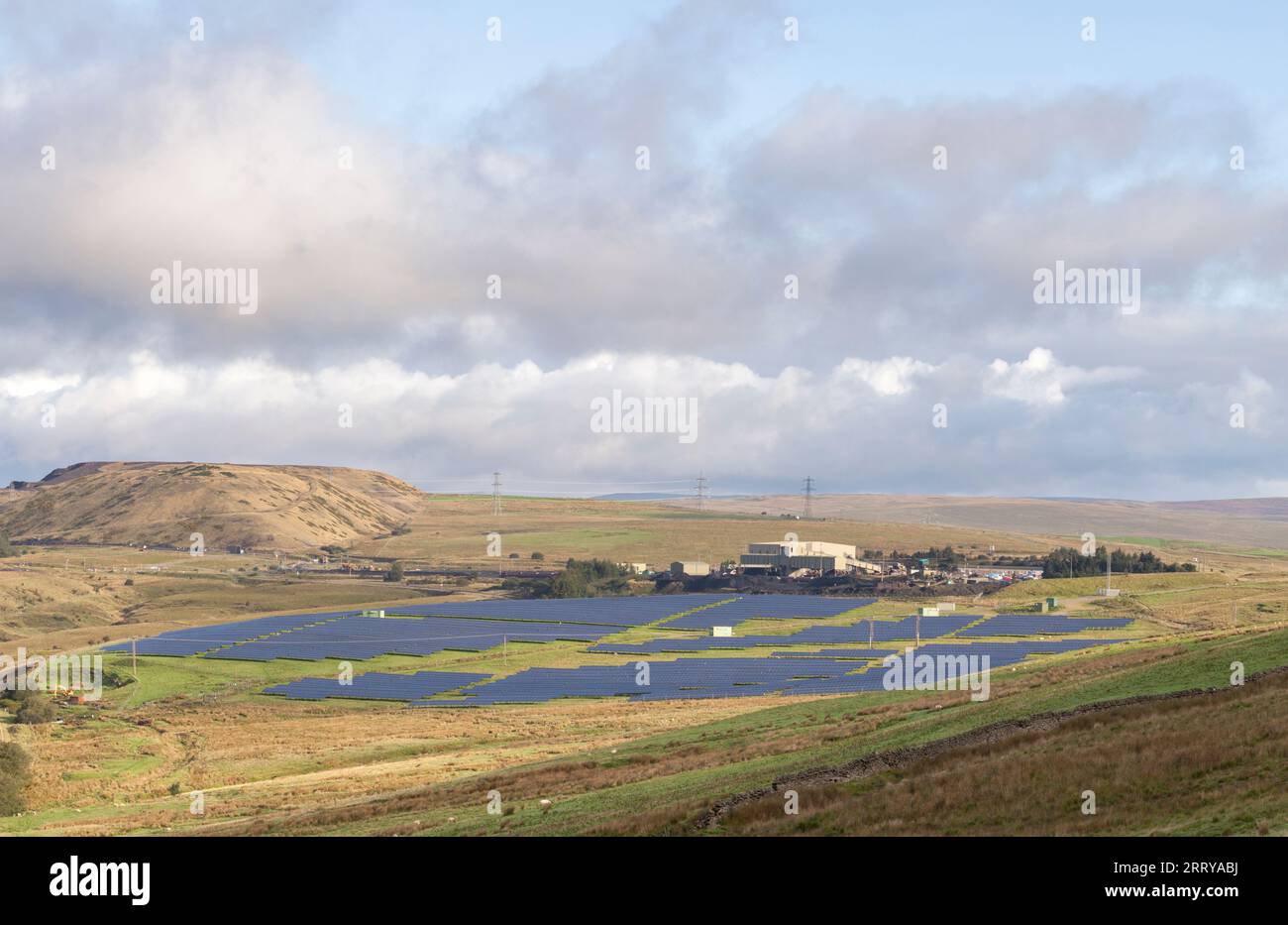 Cwmbargoed solar farm hi-res stock photography and images - Alamy