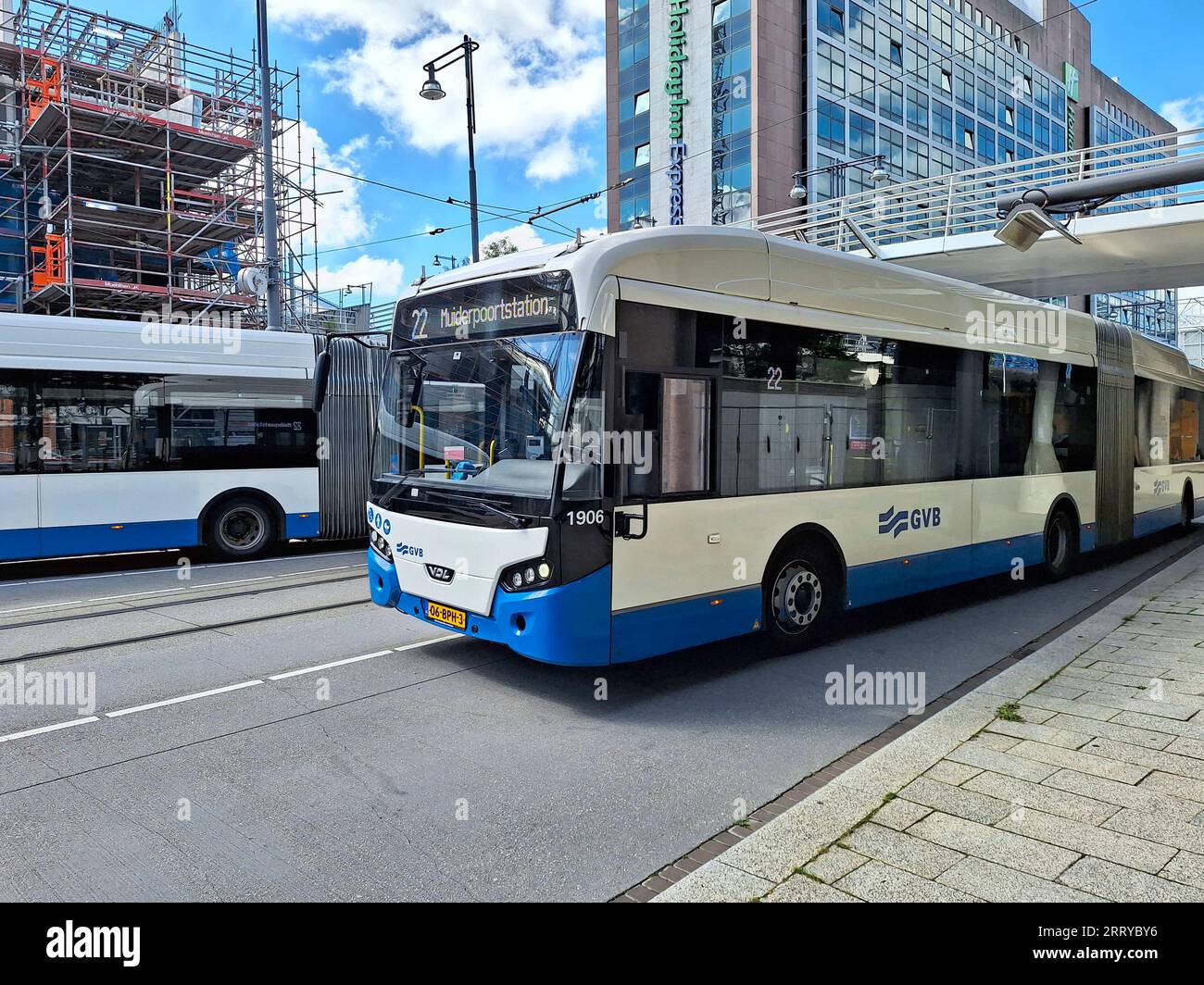 VDL Citea VDL Citea SLFA-180 articulated Electric city bus by GVB in ...
