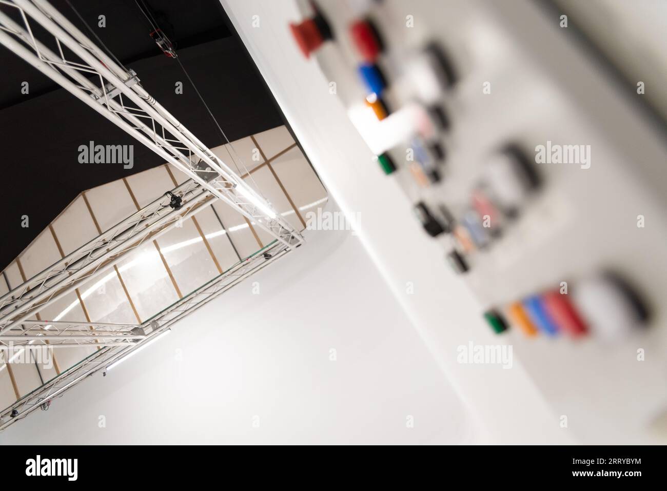 Interior ceiling truss hi-res stock photography and images - Alamy