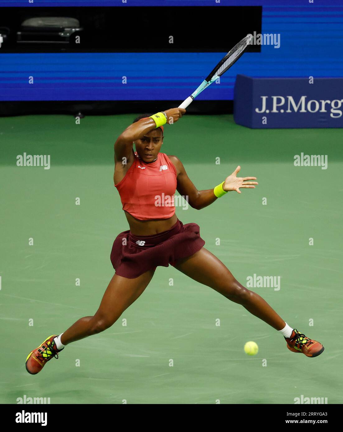 Flushing Meadow, United States. 09th Sep, 2023. Coco Gauff returns the ...