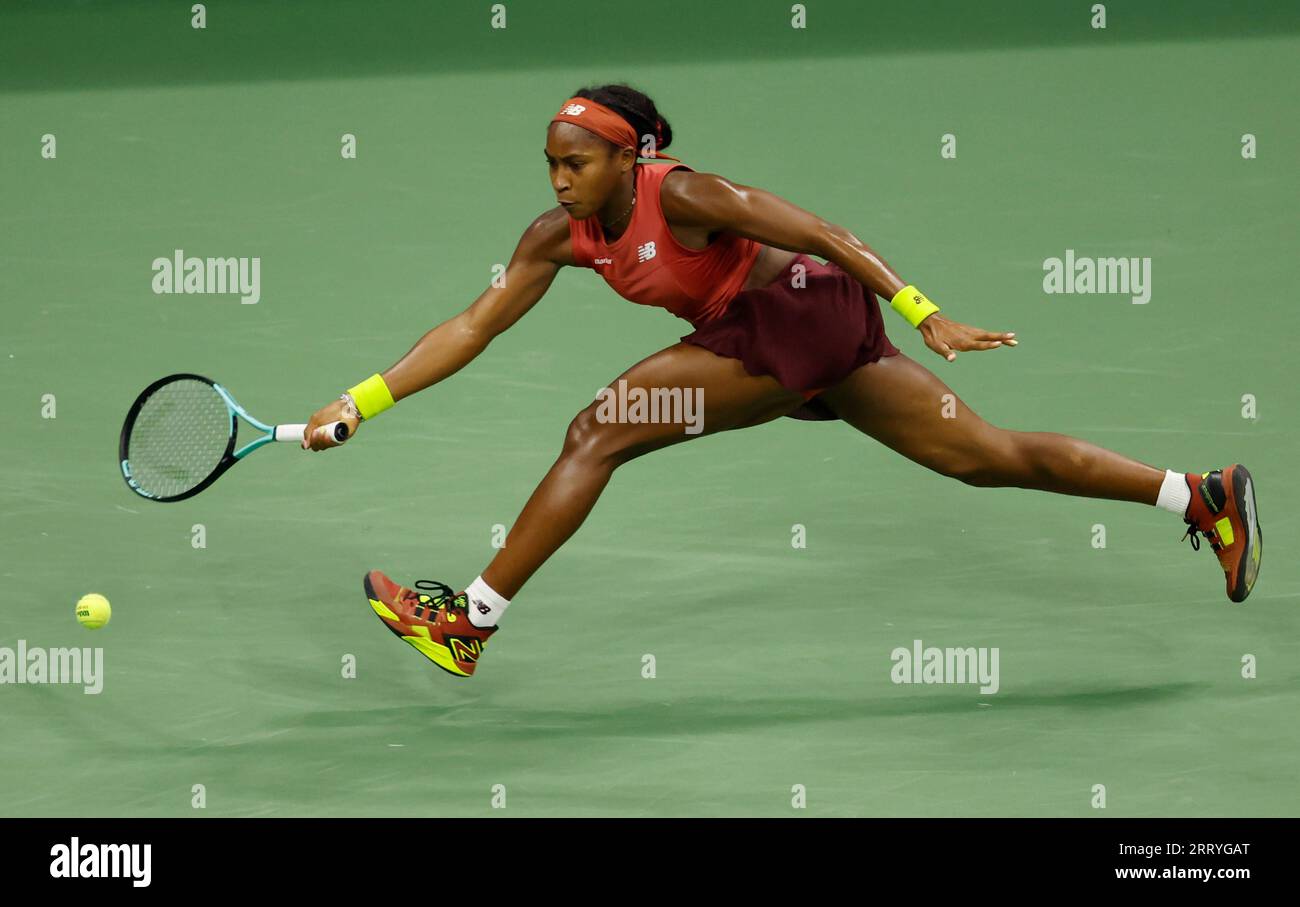Flushing Meadow, United States. 09th Sep, 2023. Coco Gauff returns the ...