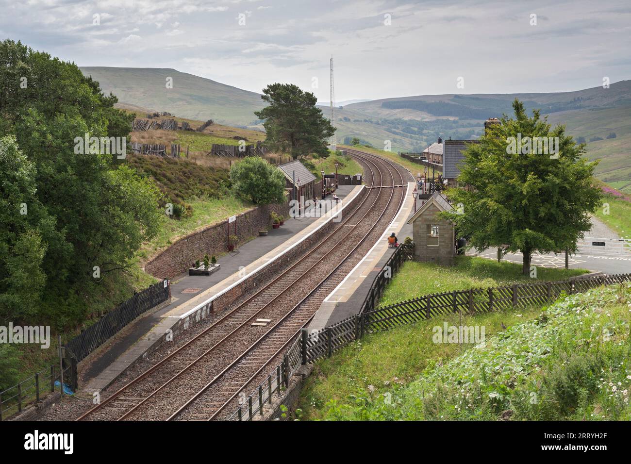 Highest mainline station in england hi-res stock photography and images ...