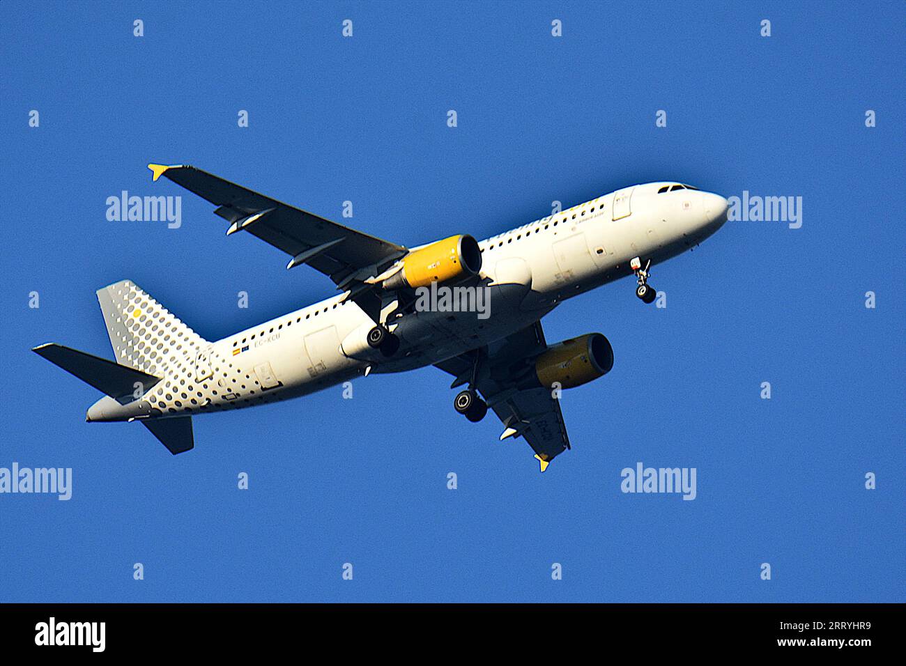 Vueling airlines logo hi-res stock photography and images - Alamy