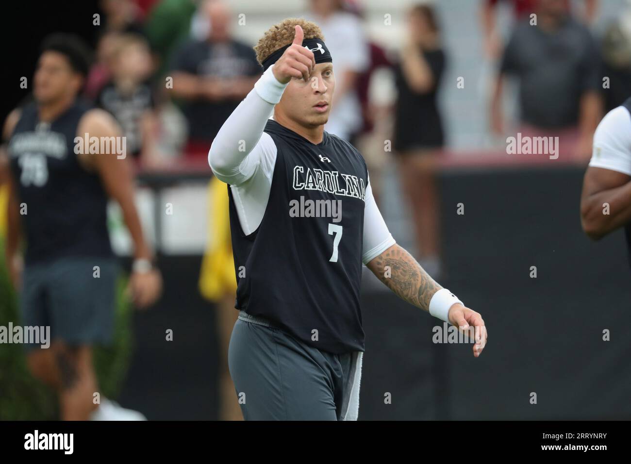 South Carolina quarterback Spencer Rattler (7) gives a thumbs up before ...