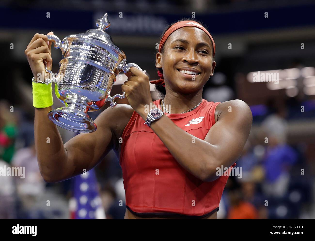 Flushing Meadow, United States. 09th Sep, 2023. Coco Gauff raises the ...