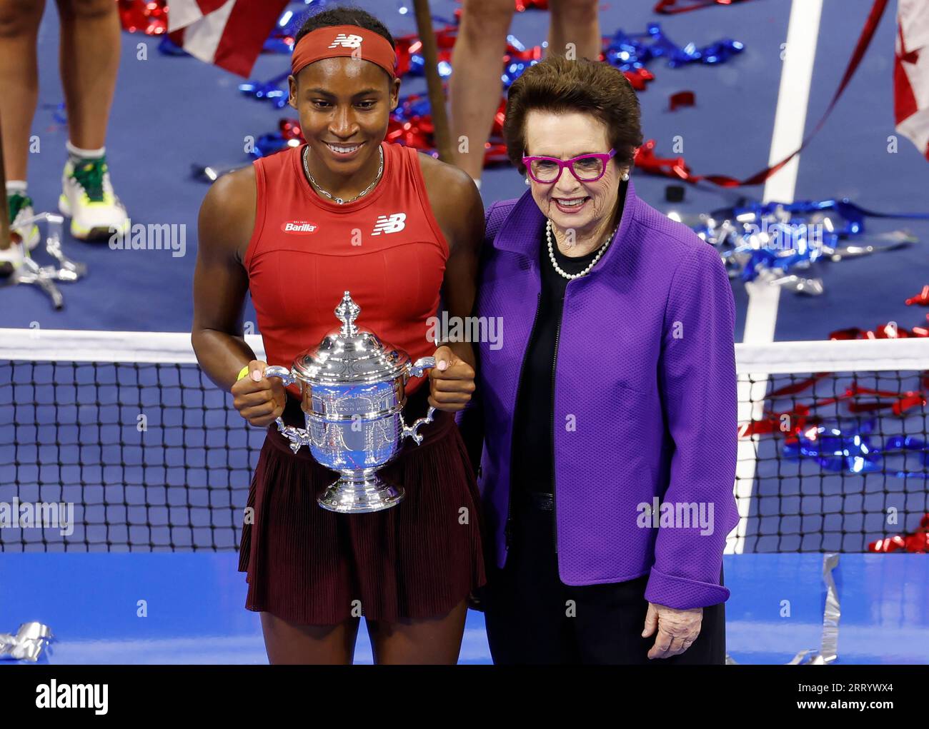 Flushing Meadow, United States. 09th Sep, 2023. Coco Gauff (L) stands ...