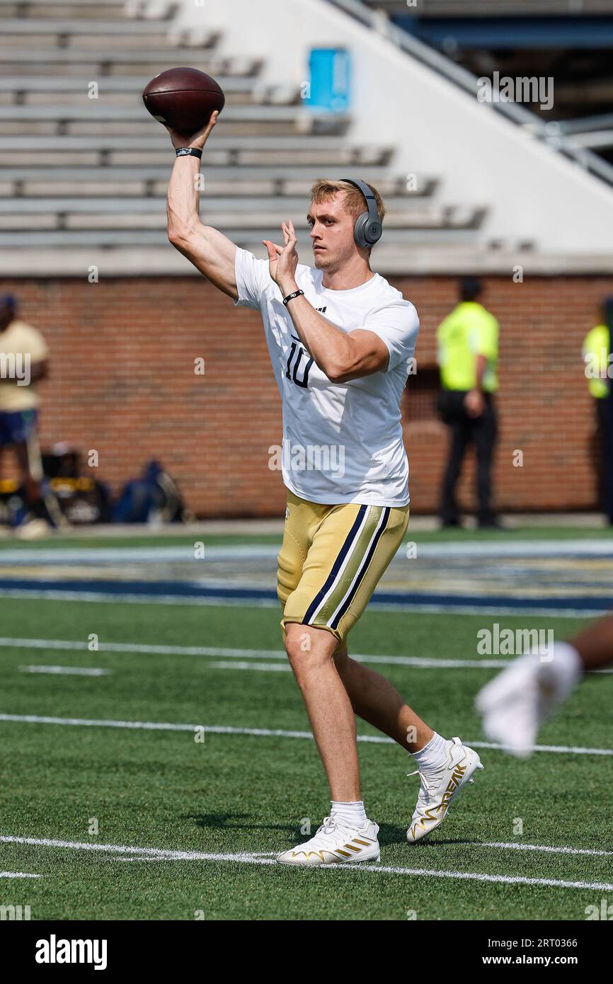 Atlanta, Georgia. 9th Sep, 2023. Georgia Tech's Haynes King (10) warms ...