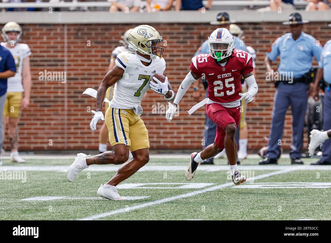 Atlanta, Georgia. 9th Sep, 2023. Georgia Tech's Chase Lane (7) runs for ...