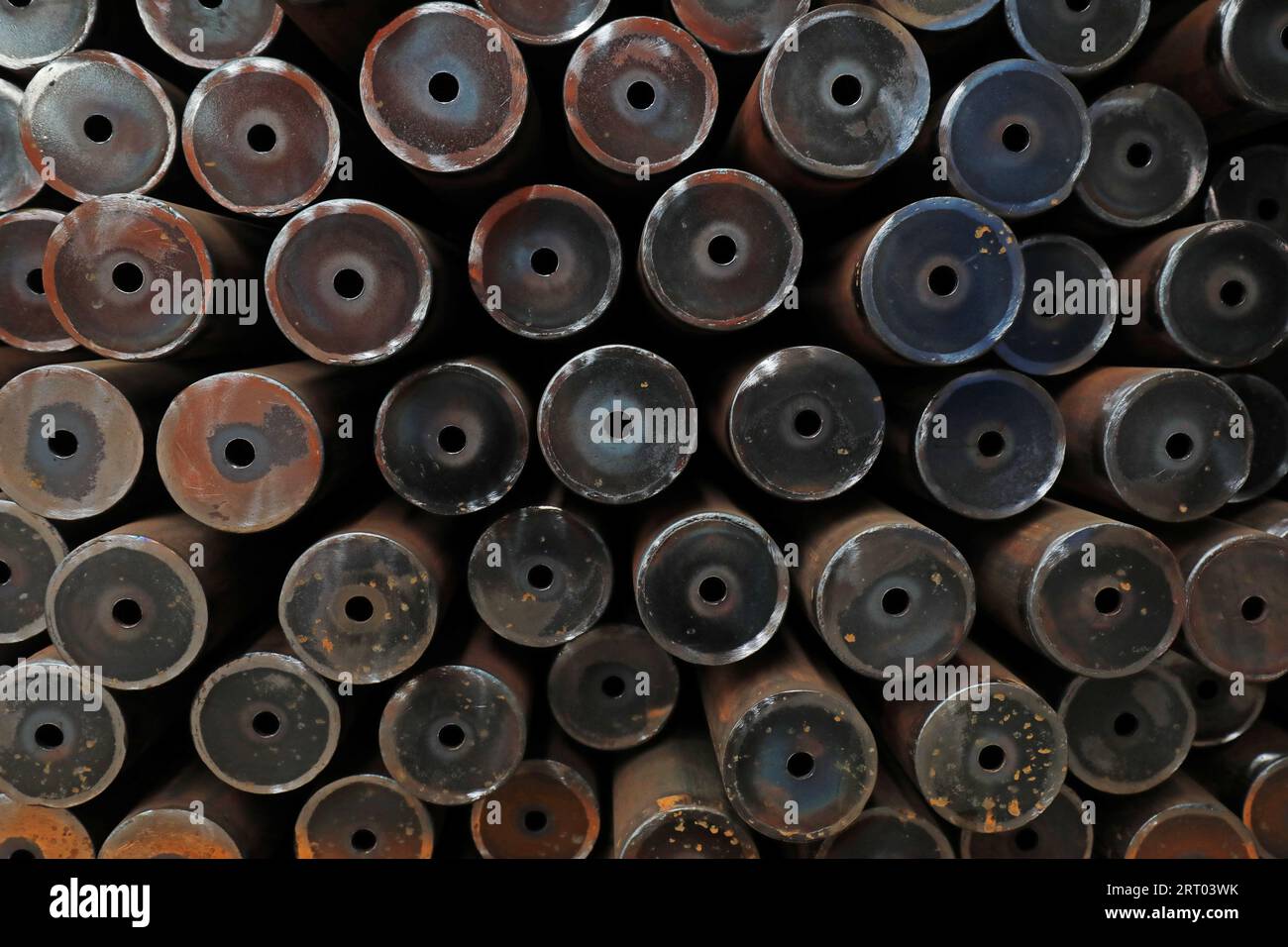 Cross section structure of steel tube Stock Photo - Alamy
