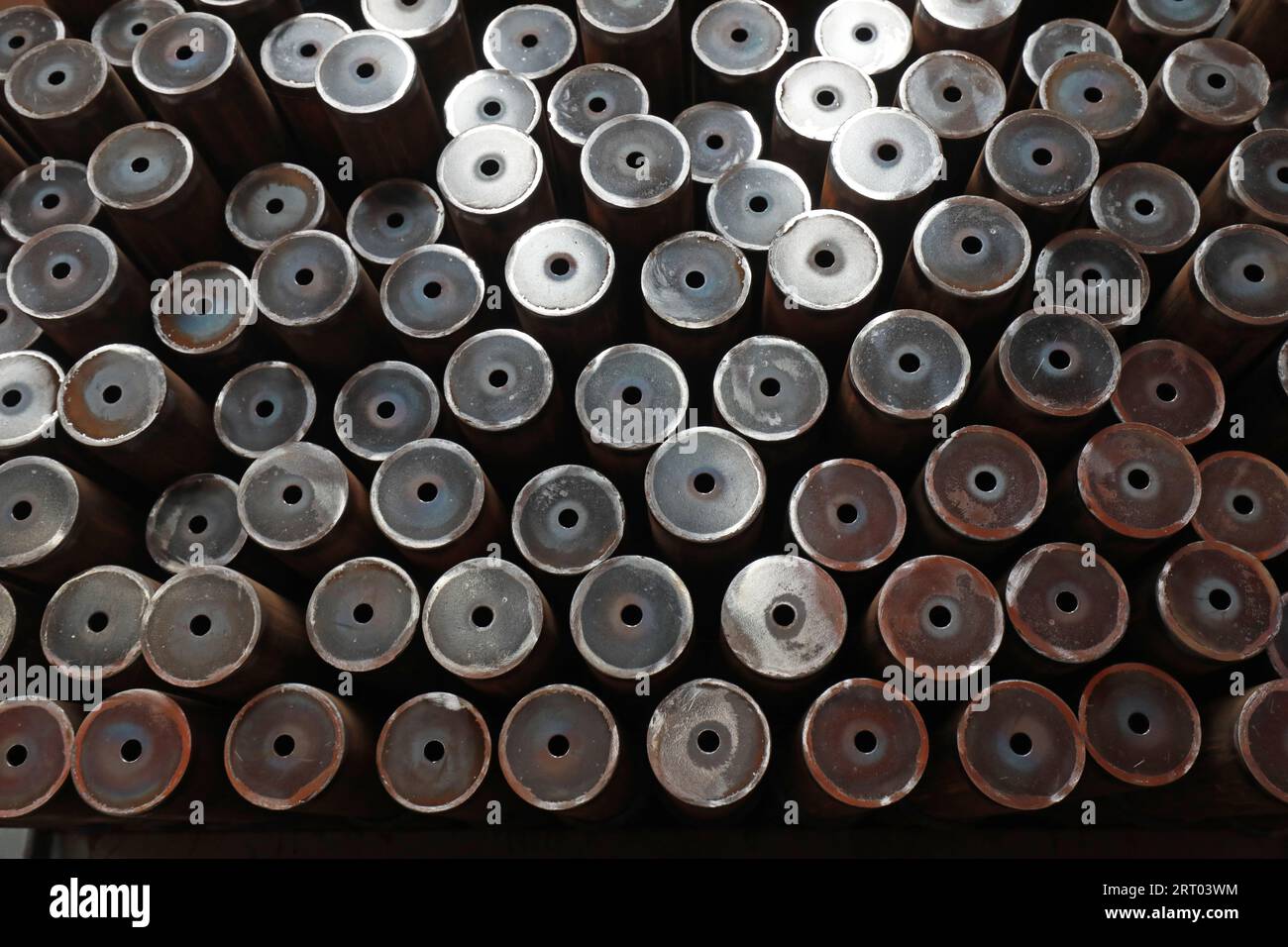 Cross section structure of steel tube Stock Photo - Alamy