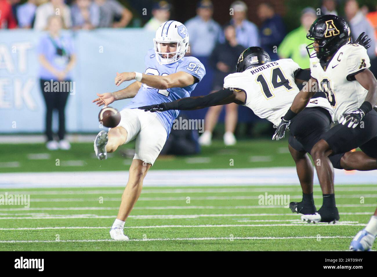 CHAPEL HILL, NC - SEPTEMBER 09: North Carolina Tar Heels punter Ben ...