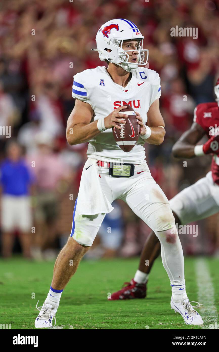 NORMAN, OK - SEPTEMBER 09: Southern Methodist Mustangs quarterback ...