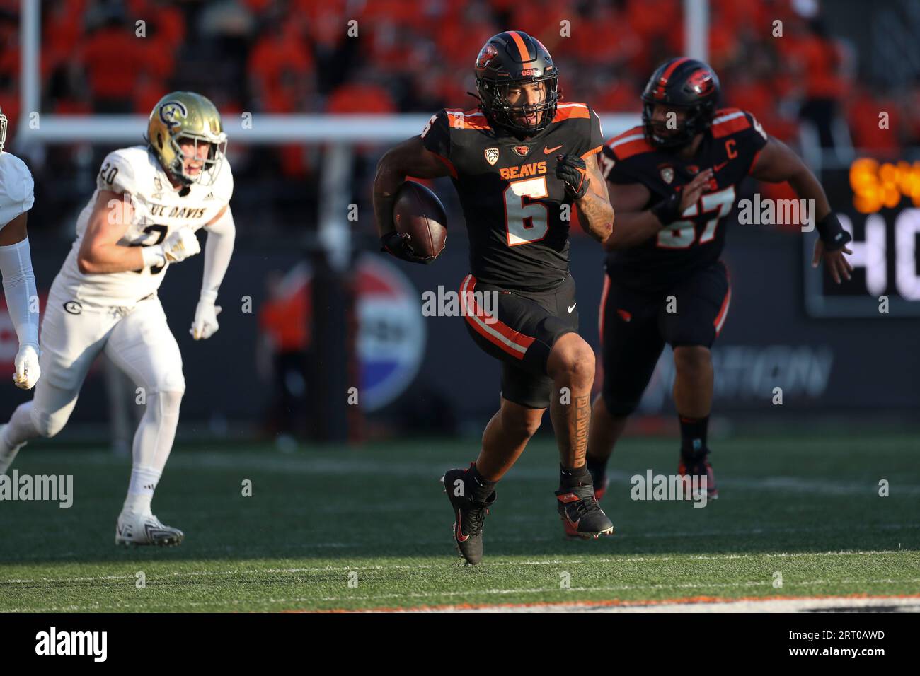 Oregon State running back Damien Martinez rushes against UC Davis ...