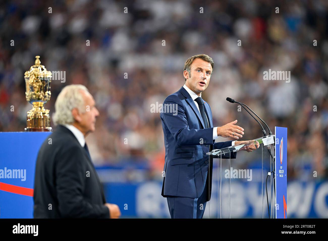 Paris, France. 08th Sep, 2023. Emmanuel Macron and Bill Beaumont during ...