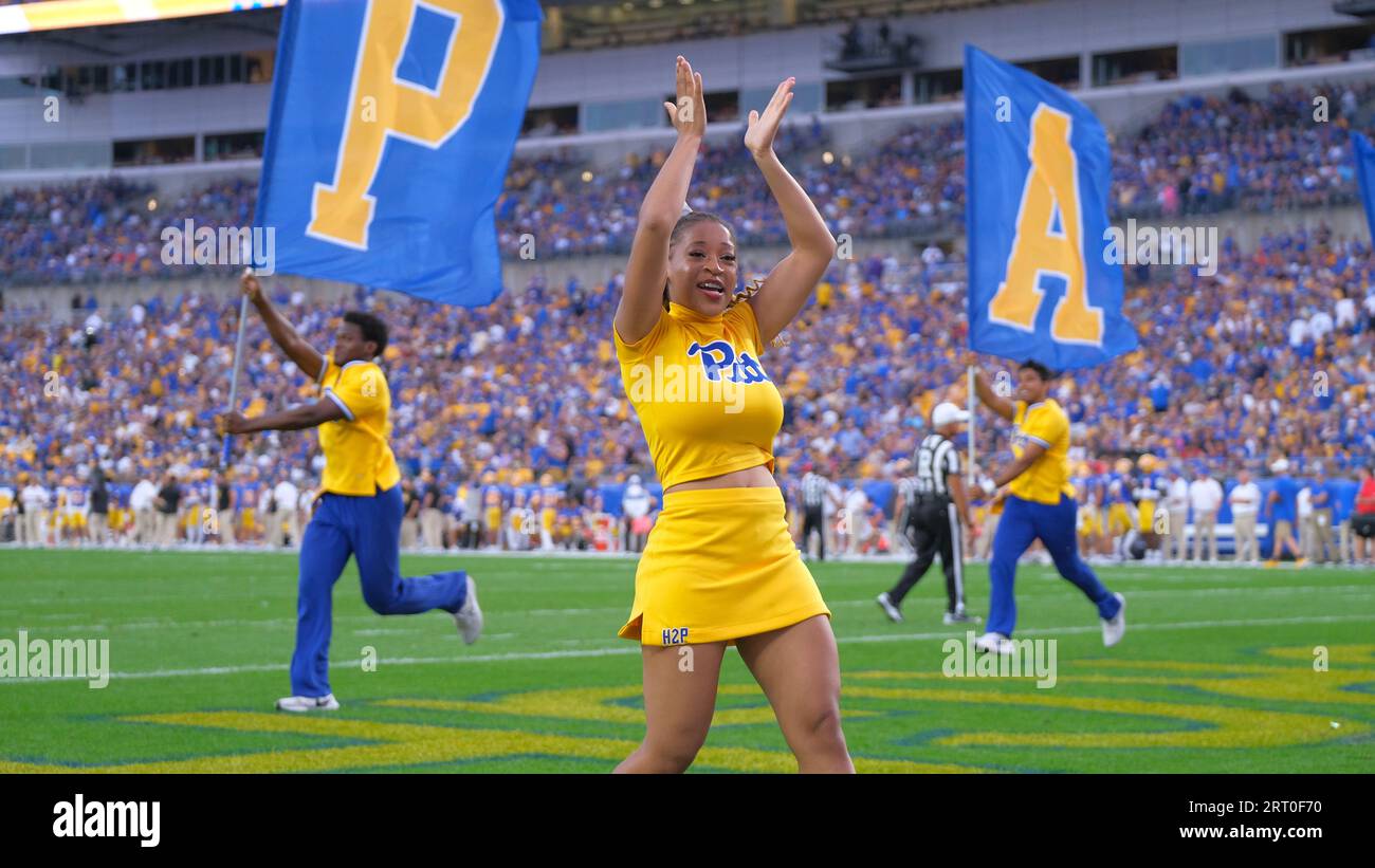 Pittsburgh, PA, USA. 09th Sep, 2023. Pitt Cheerleaders during the Pitt ...