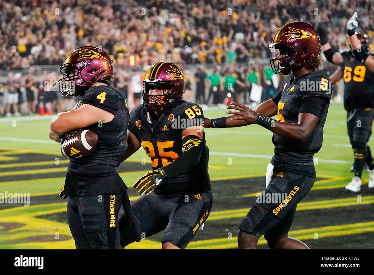 Arizona State running back Cameron Skattebo (4) celebrates his ...