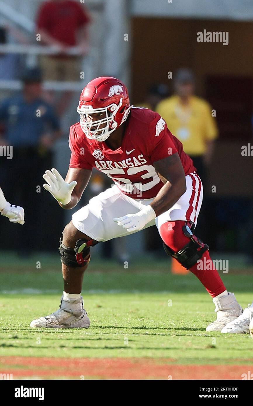 September 9, 2023: Razorback offensive lineman TyÕKieast Crawford #53 ...