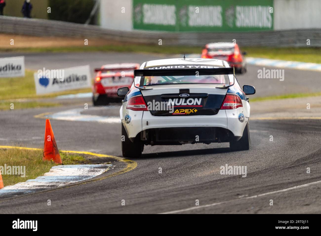 Sandown park hi-res stock photography and images - Alamy