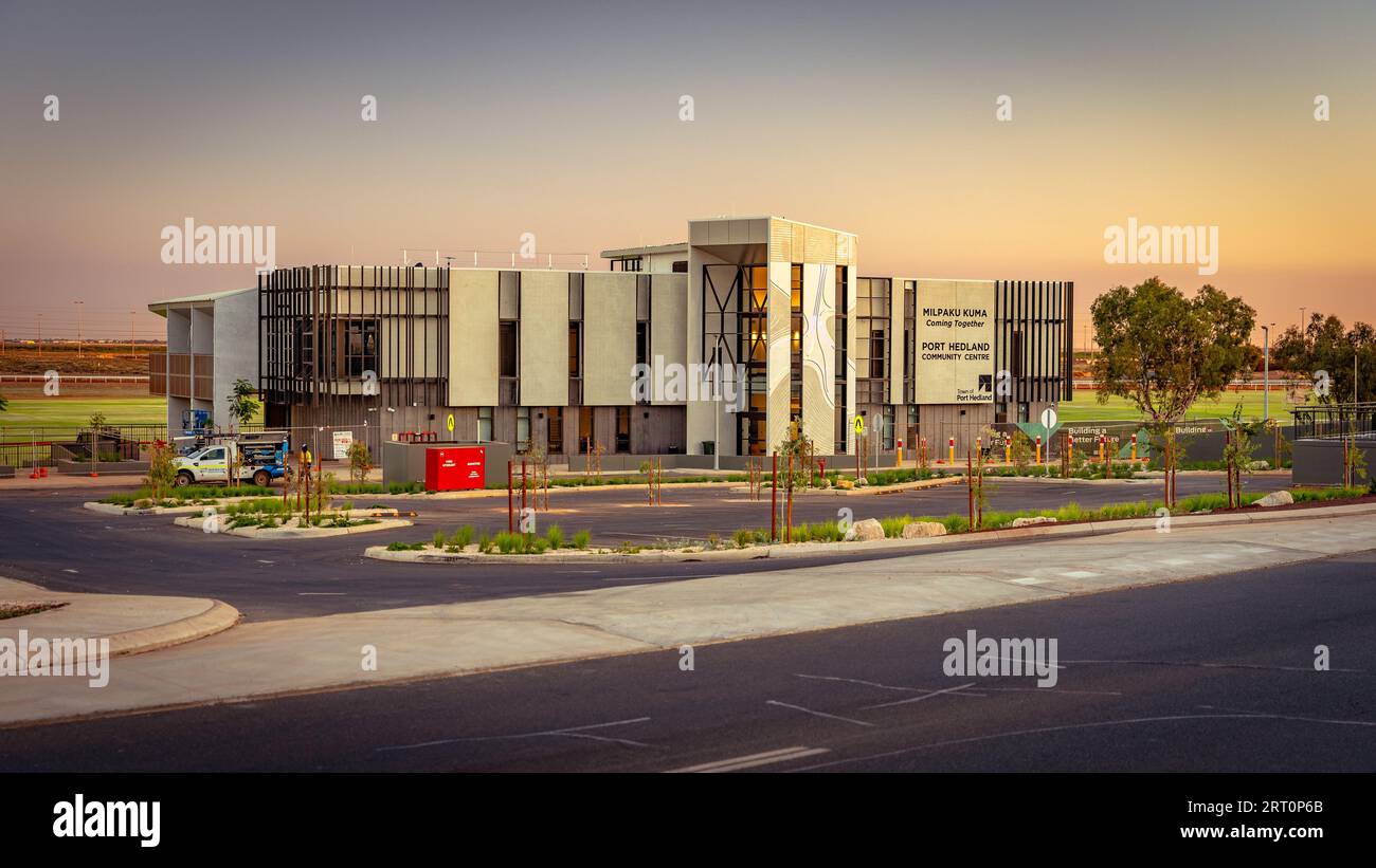 Community centre building hi-res stock photography and images - Alamy