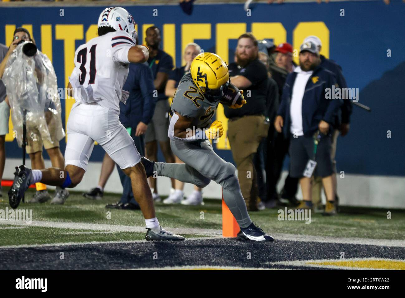 MORGANTOWN, WV - SEPTEMBER 09: West Virginia Mountaineers running back ...