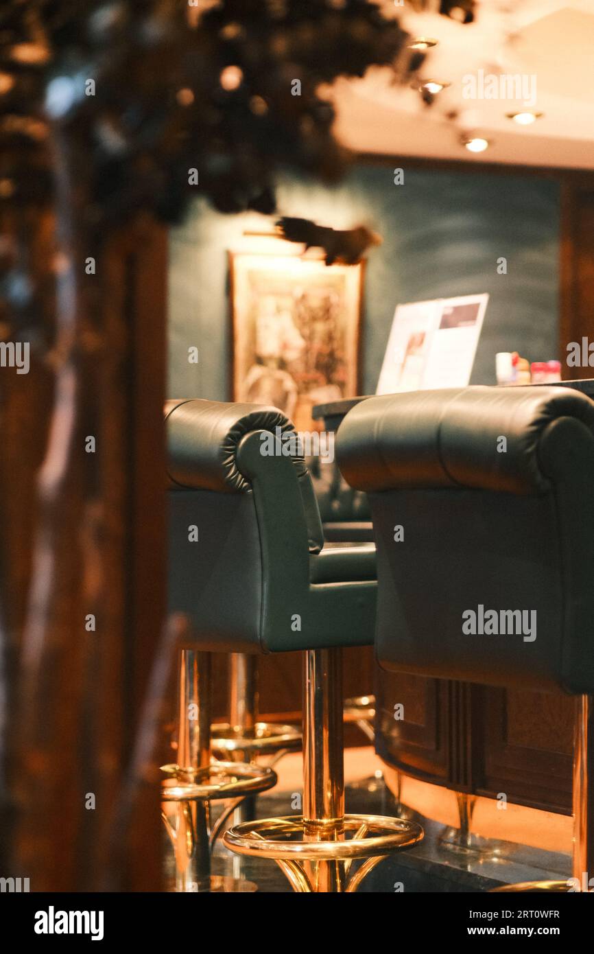 cigar bar interior Stock Photo - Alamy
