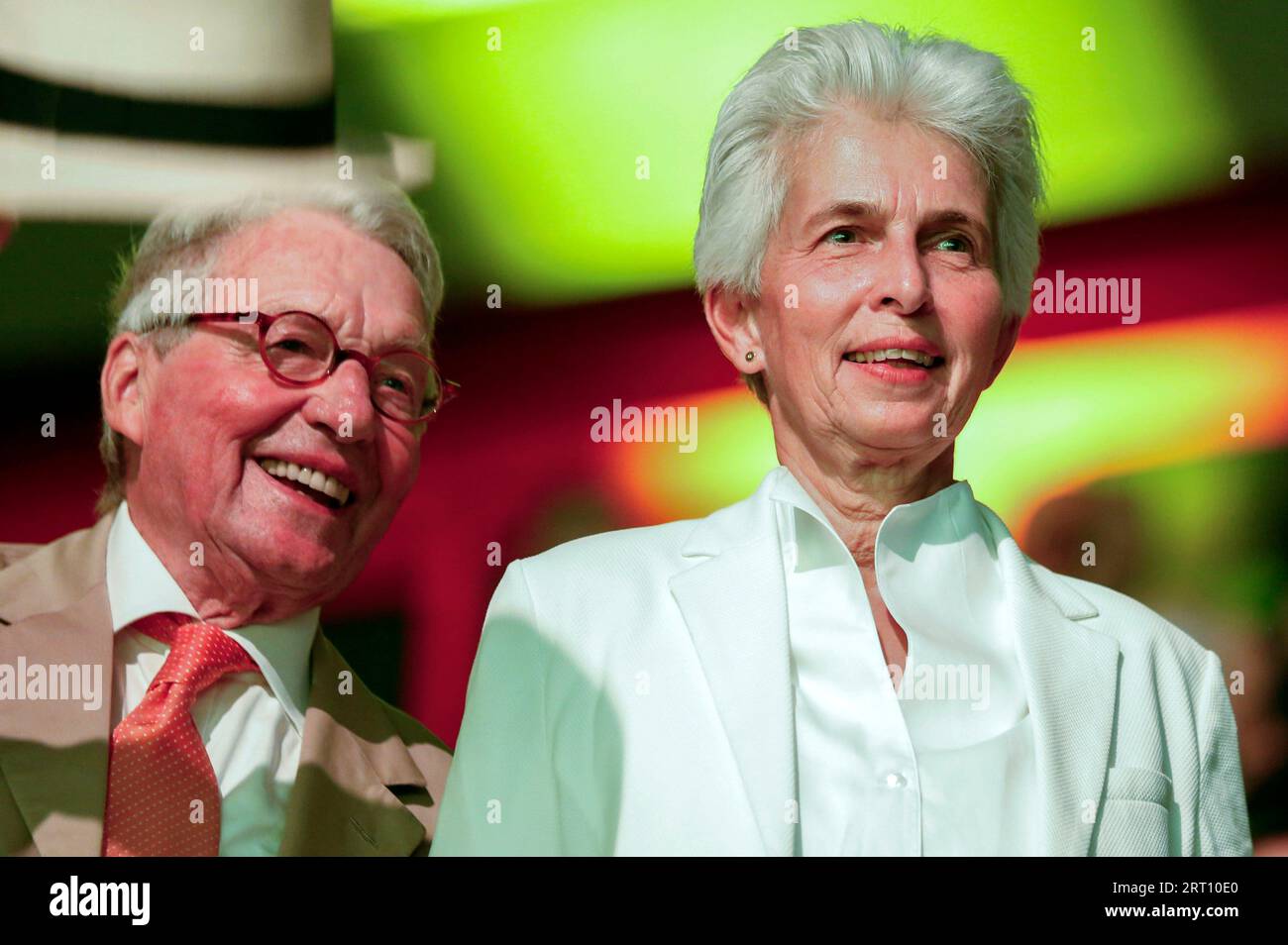 Marie-Agnes Strack-Zimmermann mit Ehemann Horst Strack-Zimmermann bei ...