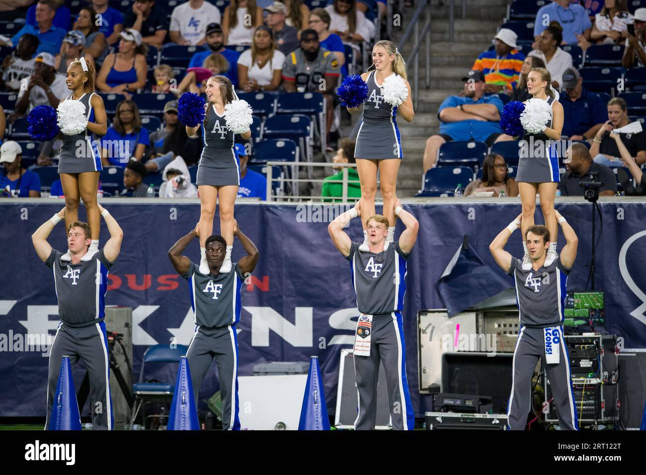 Air force academy falcons cheerleaders hi-res stock photography and ...