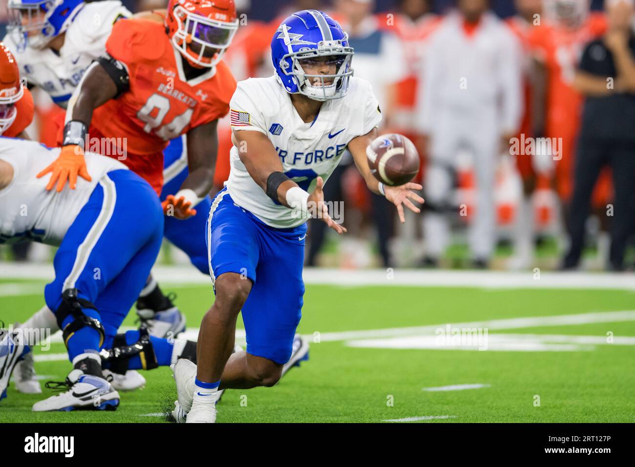 Houston, TX, USA. 9th Sep, 2023. Air Force Falcons quarterback Zac ...