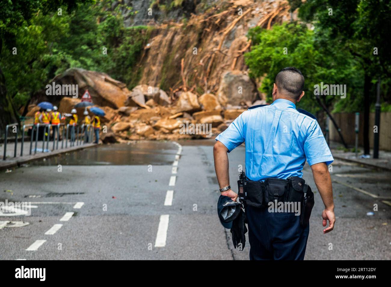 Black rain warning signal hi-res stock photography and images - Alamy