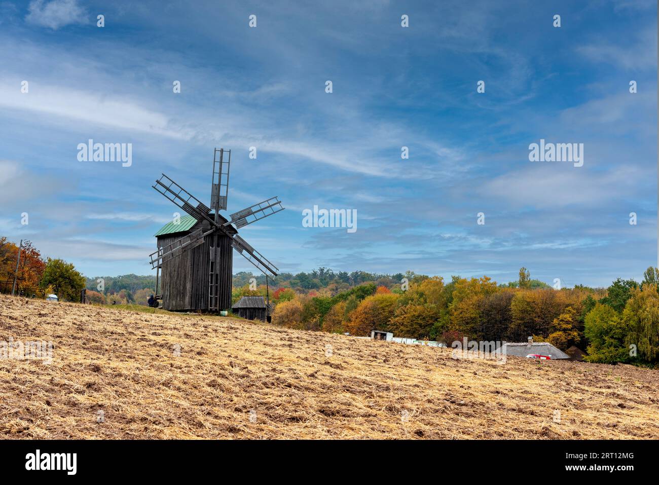 Traditional ukraine hi-res stock photography and images - Alamy