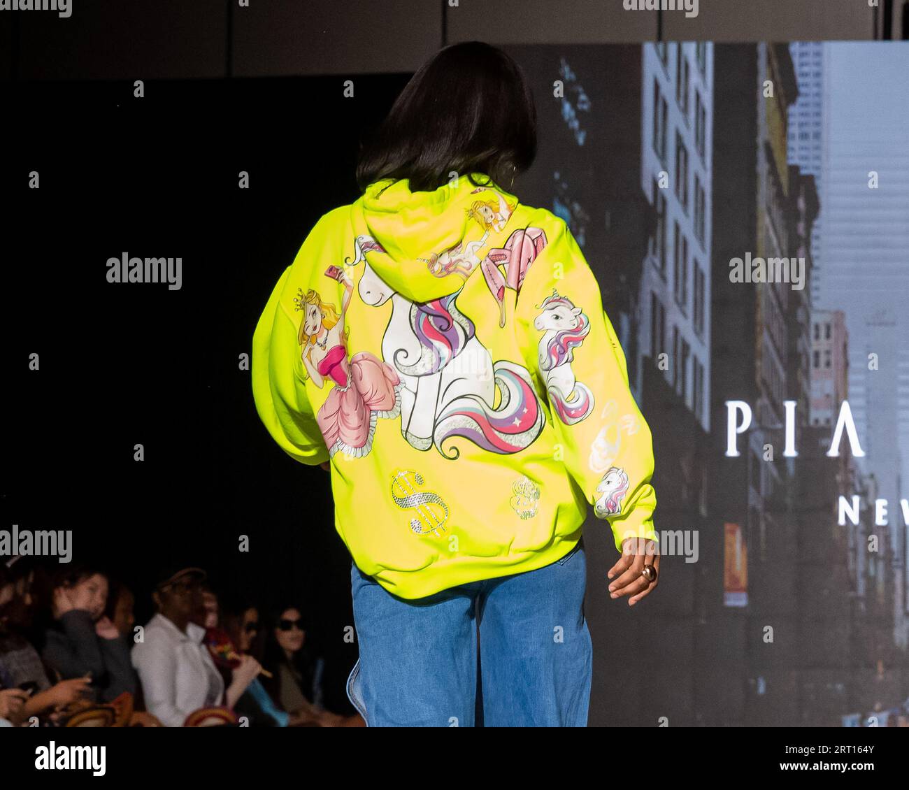 Pia bolte fashion show hi-res stock photography and images - Alamy