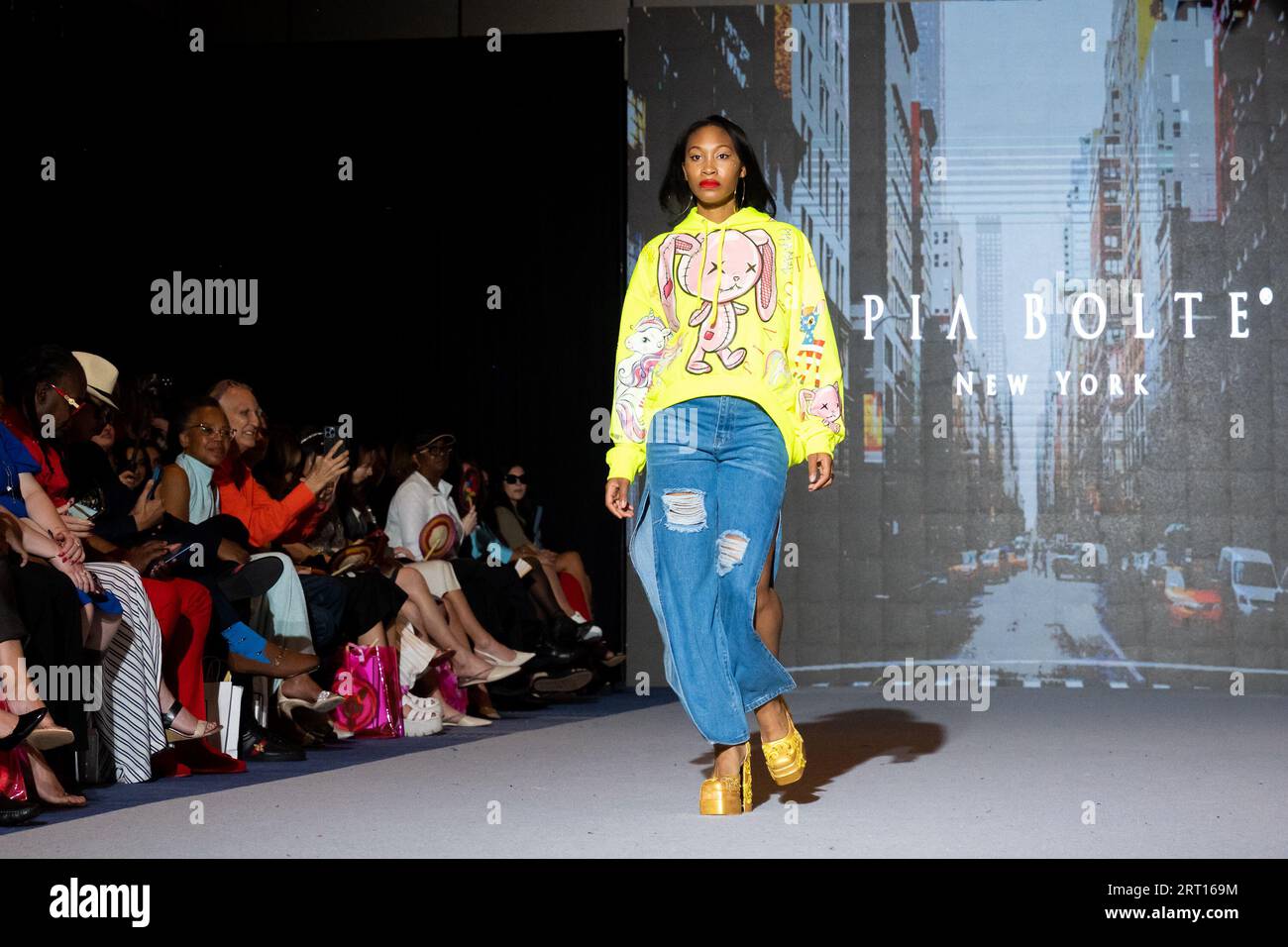 Pia bolte fashion show hi-res stock photography and images - Alamy