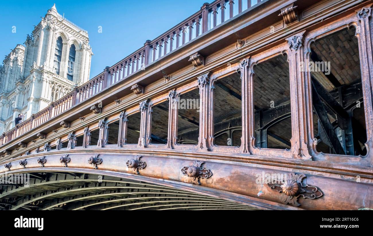 Grandeur pont hi-res stock photography and images - Alamy