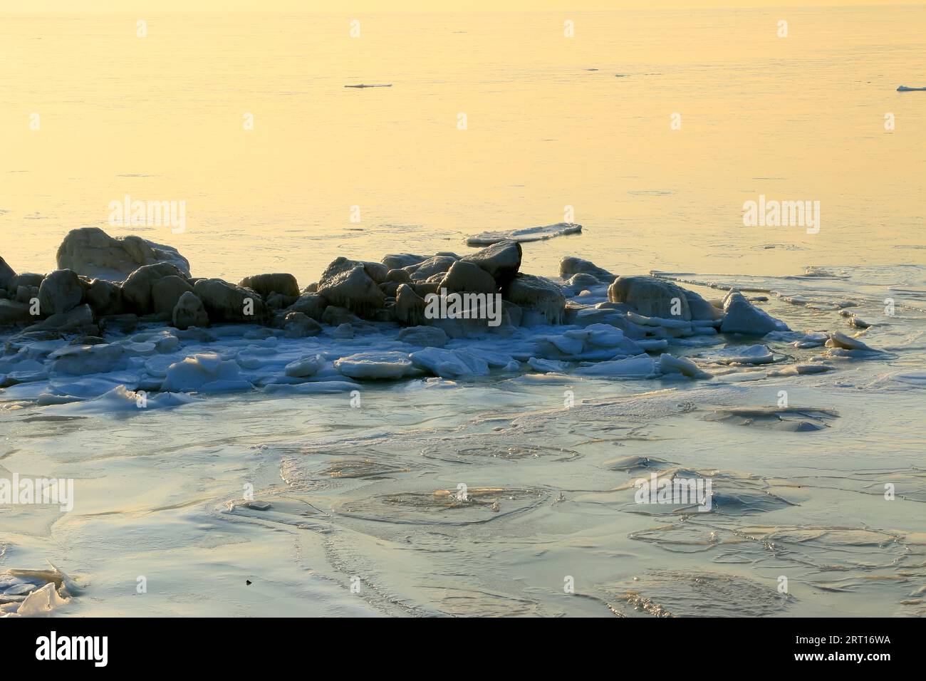 Beidaihe seaside hi-res stock photography and images - Alamy