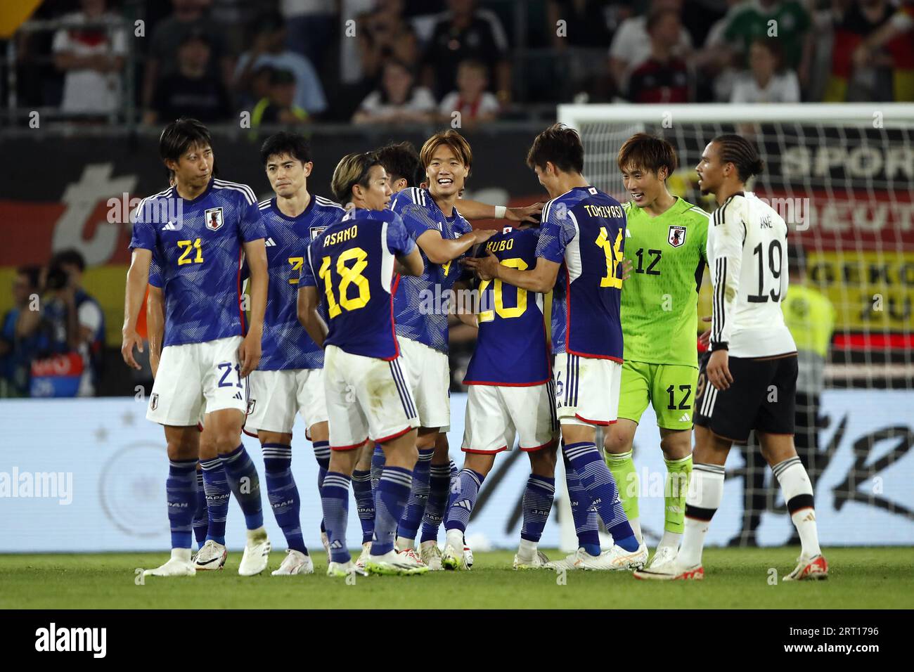 WOLFSBURG - (l-r) Hiroki Ito of Japan, Takuma Asano of Japan, Shuto Machino of Japan, Ko Itakura ...