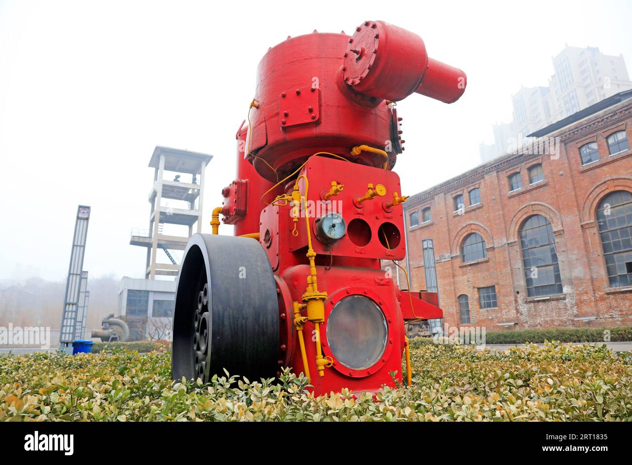 Pressure vessel construction hi-res stock photography and images - Alamy